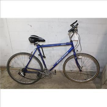 Raleigh C40 Hybrid Bike | Property Room
