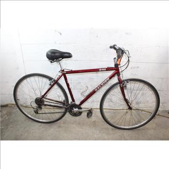 Raleigh C-40 Hybrid Bike | Property Room