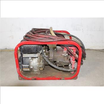Red Pump With Briggs & Stratton Engine | Property Room