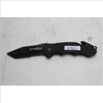 Smith & Wesson Border Guard Folding Knife | Property Room