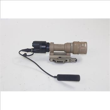 Surefire KM3 Tactical Glashlight With Mount M93 | Property Room