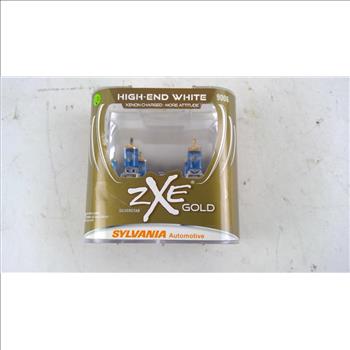 Sylvania Silverstar Zxe Gold Light Bulbs | Property Room
