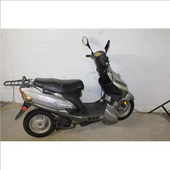 Taizhou Moultire Scooter | Property Room