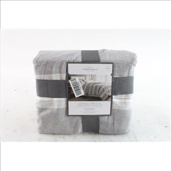 Threshold King Size Duvet Cover Set | Property Room