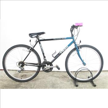 Trek 800 Sport Urban Bike | Property Room
