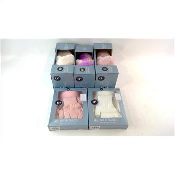 Wayland Square Slippers And More, 5 Pieces | Property Room