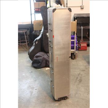 Winchester Hardcover Rolling Gun Case | Property Room