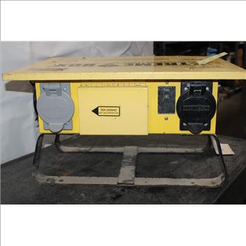 XTreme Box 7 Outlet Straight Blade Portable Power Distributor ...