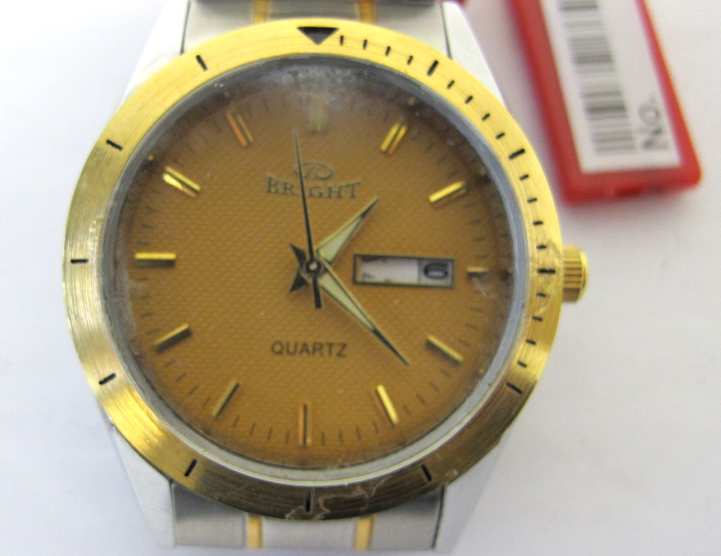 Vintage "Bright" Men's Quartz Watch | Property Room