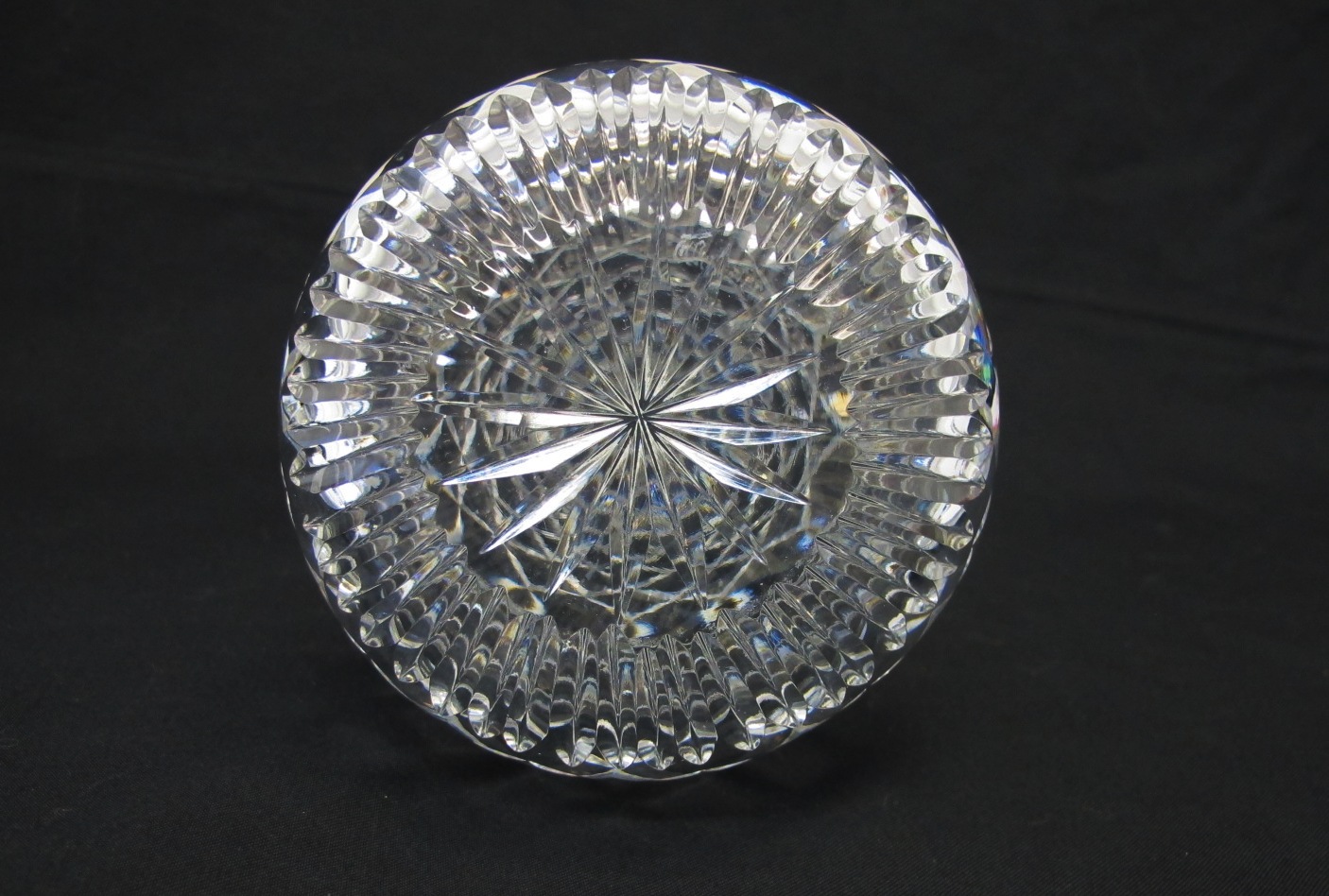 1950s Diamond Point Crystal Vase | Property Room