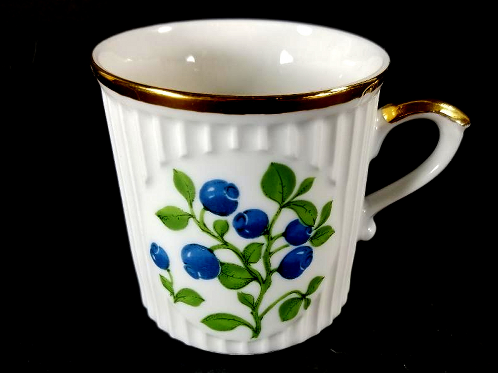 Vintage Czechoslovakia Porcelain Tea Cup | Property Room