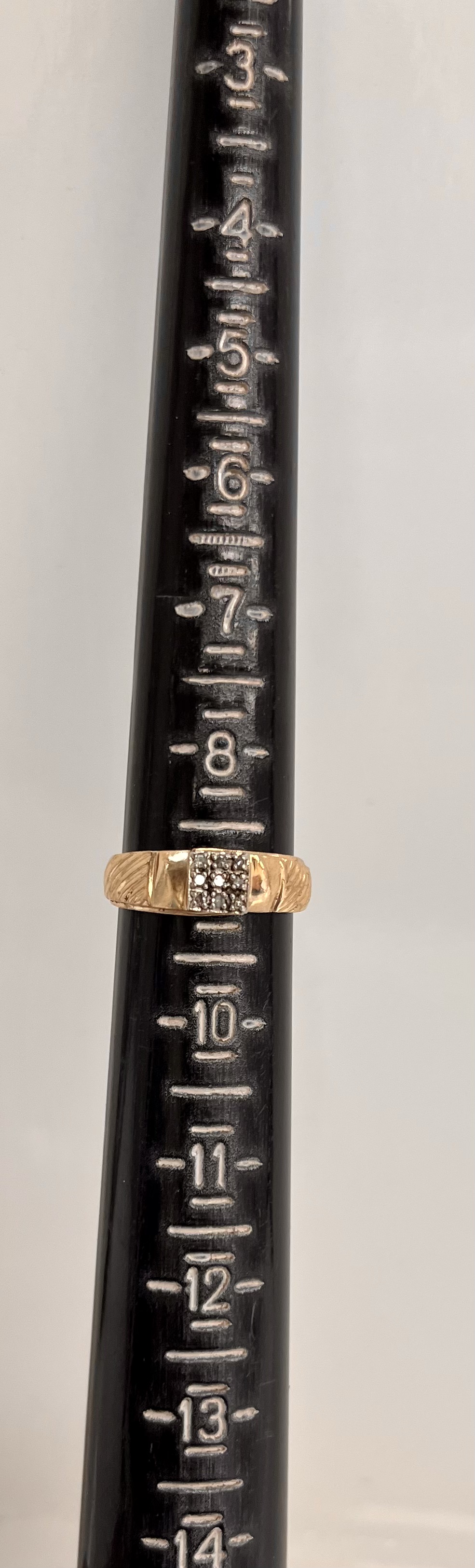 10 Karat Gold Ring with 9 Diamonds | Property Room