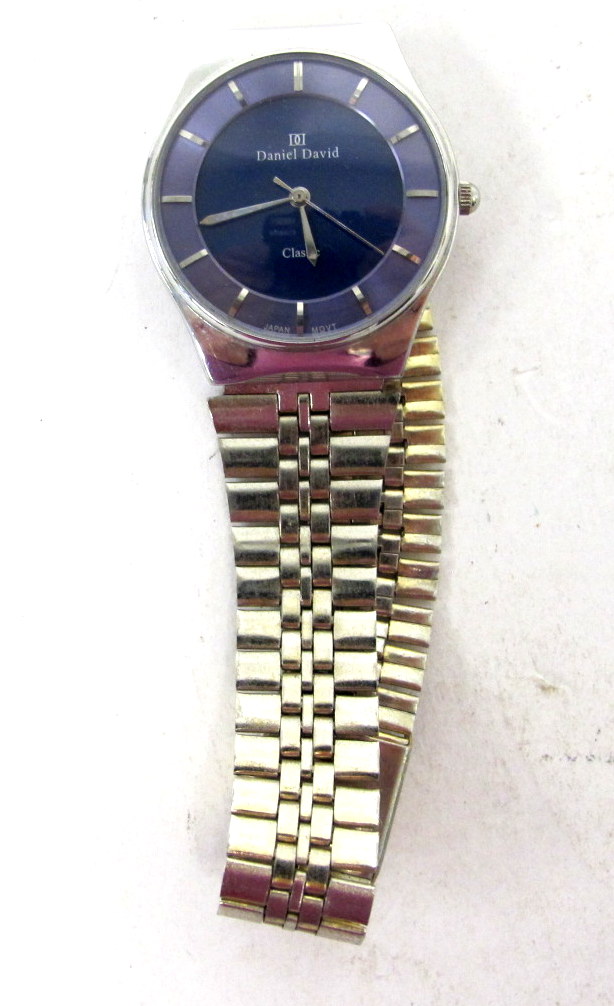 Vintage Daniel David Men's Watch | Property Room