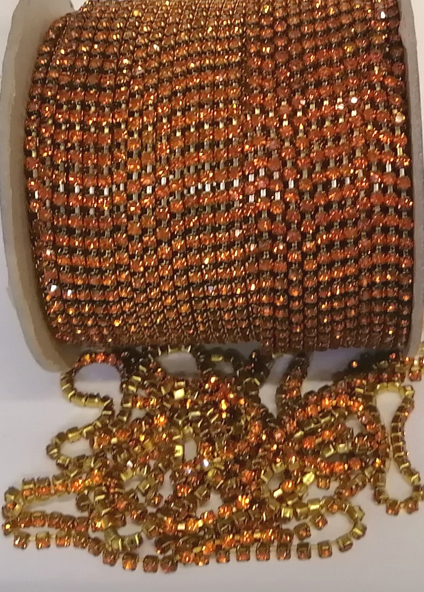 PP24 MADEIRA TOPAZ STONE RHINESTONE CHAIN - 25 METERS | Property Room