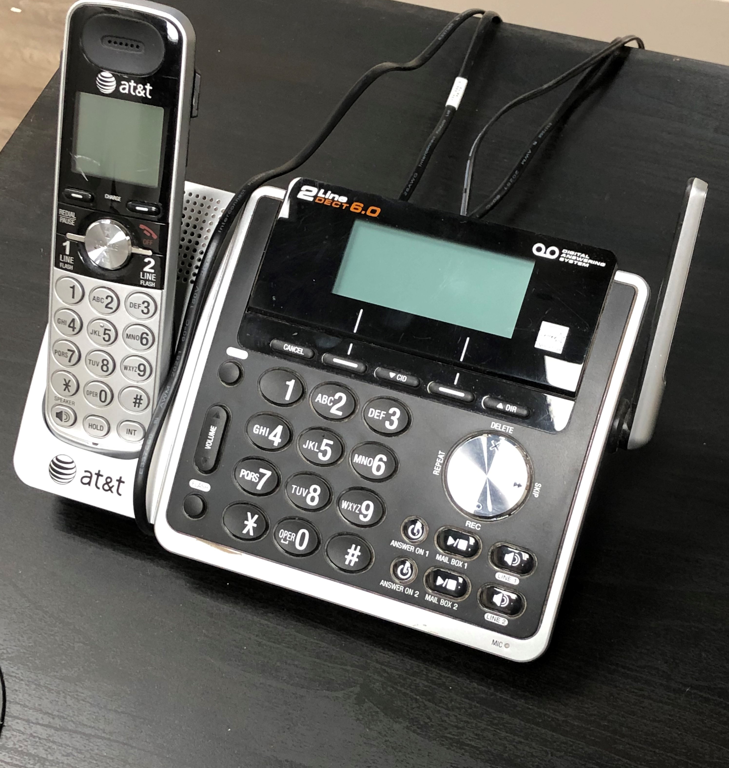AT&T TL88102 DECT 6.0 1.90 GHz Cordless Phone | Property Room