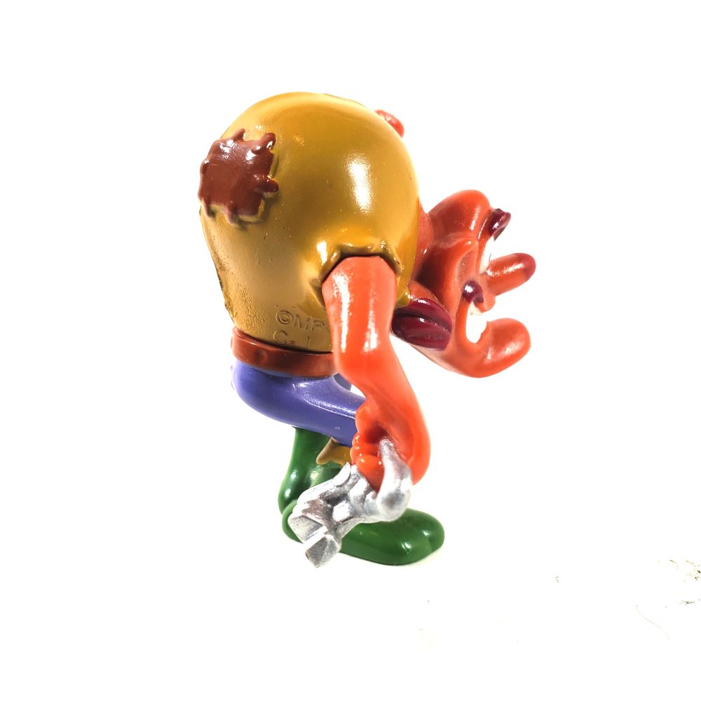 HALLOWEEN 2005 Monster Hotel Quasimo Miniature Kinder Surprise Figure ...