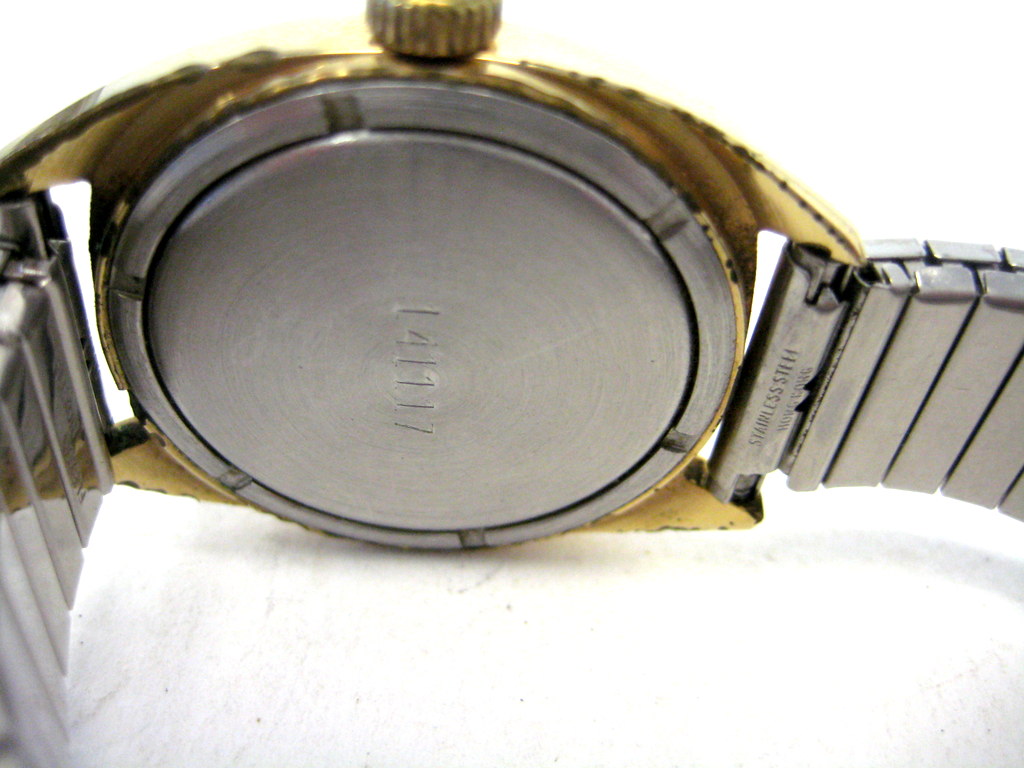 Cardinal 19 Jewels Watch | Property Room