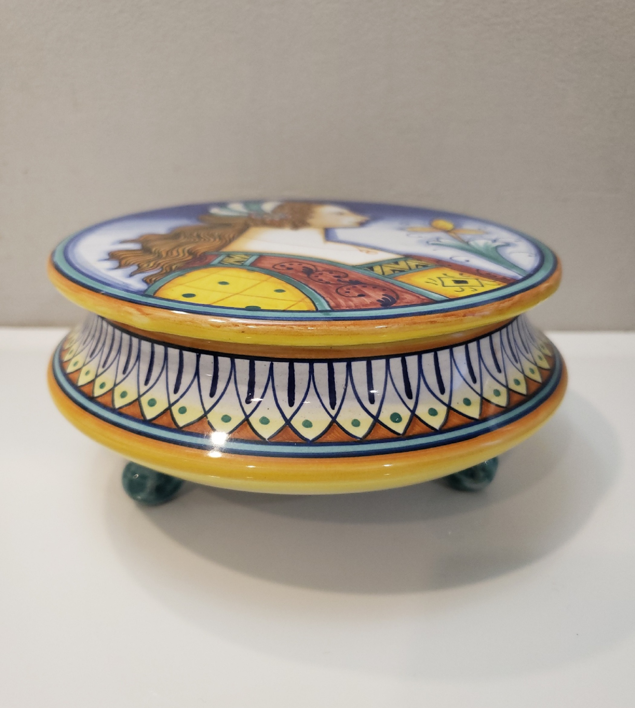 VTG DERUTA Hand Painted Italian Lady Footed Ceramic Trinket Box-Made in ...