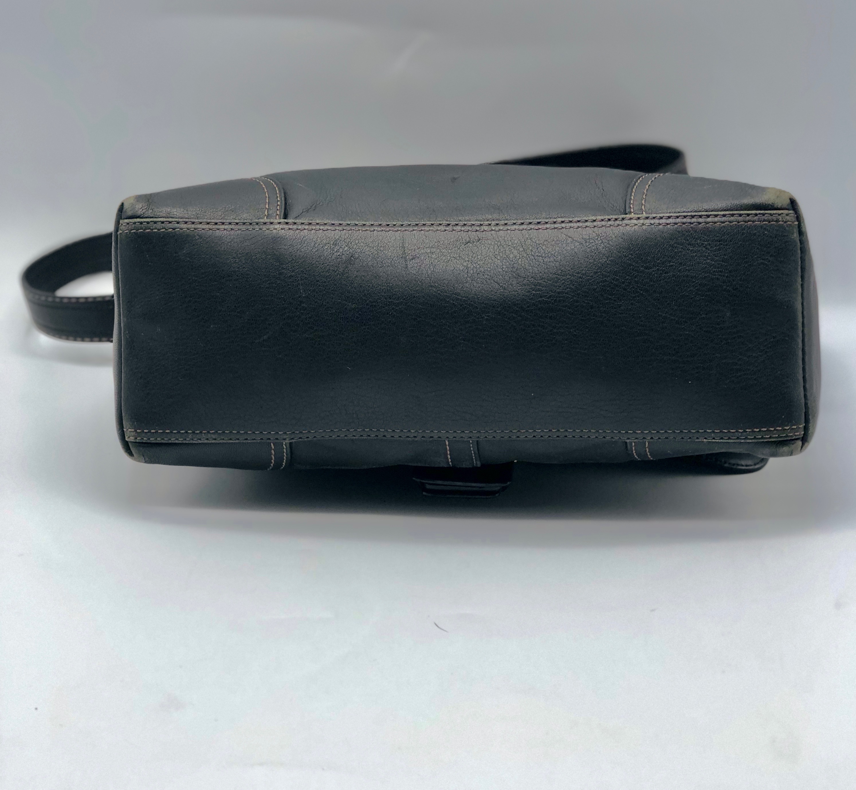 Coach Hampton Buckle Flap Crossbody Bag F11196 Retail $358 | Property Room