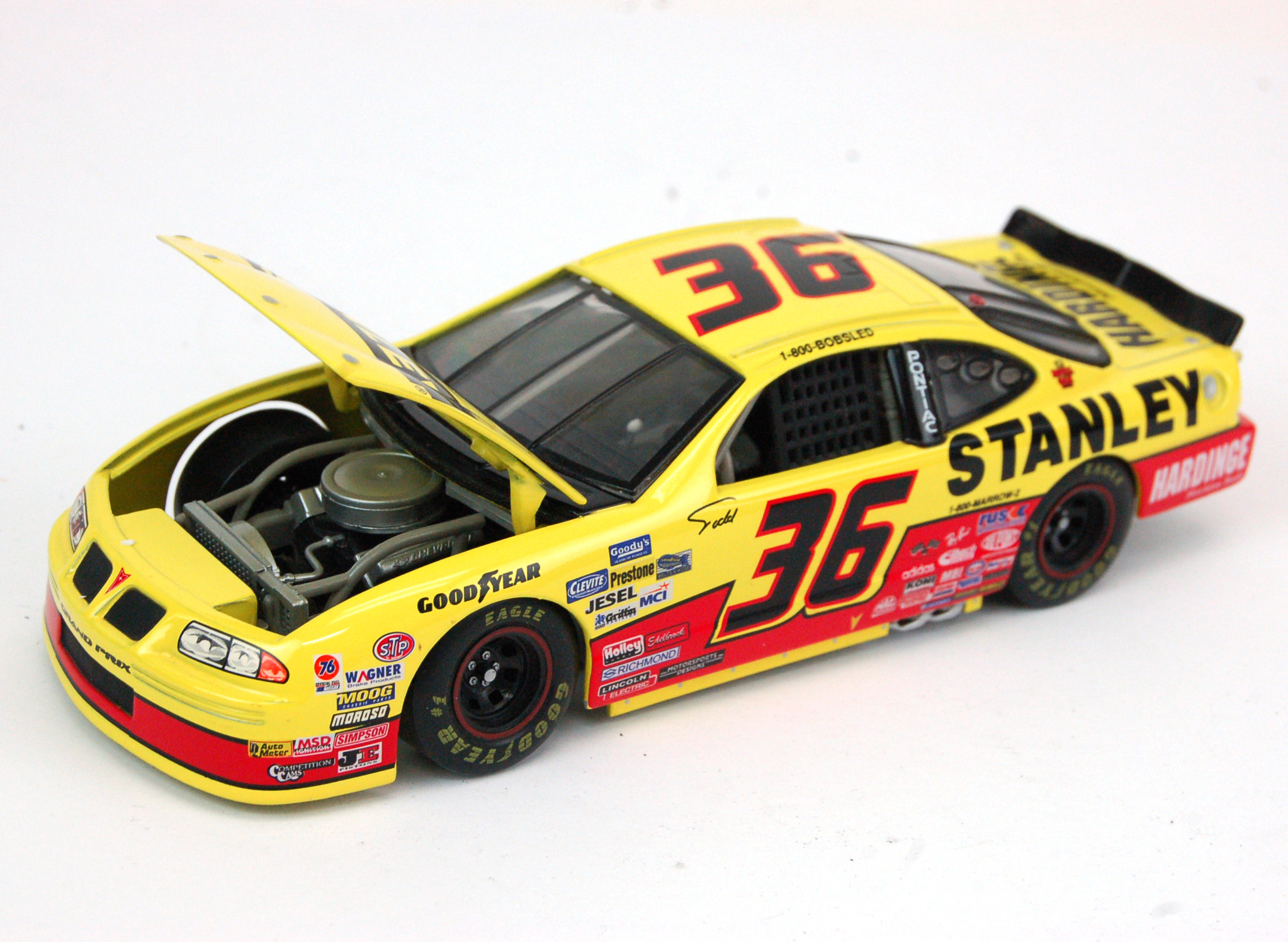 REVELL COLLECTION: 1:24 SCALE DIE CAST METAL "1997 PONTIAC GRAND PRIX ...