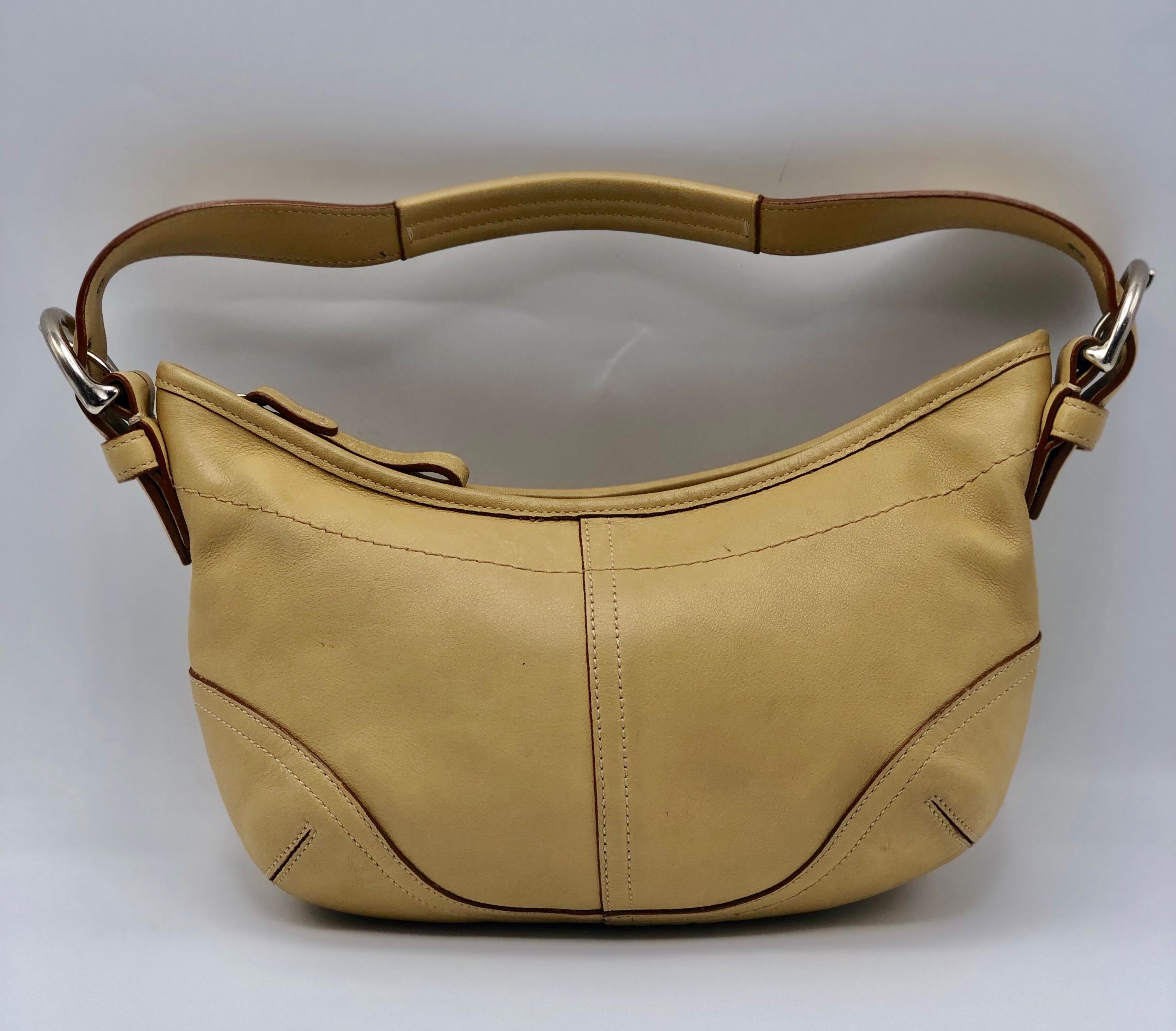 Coach #9541 Beige Leather Hobo Bag Retail $245 | Property Room