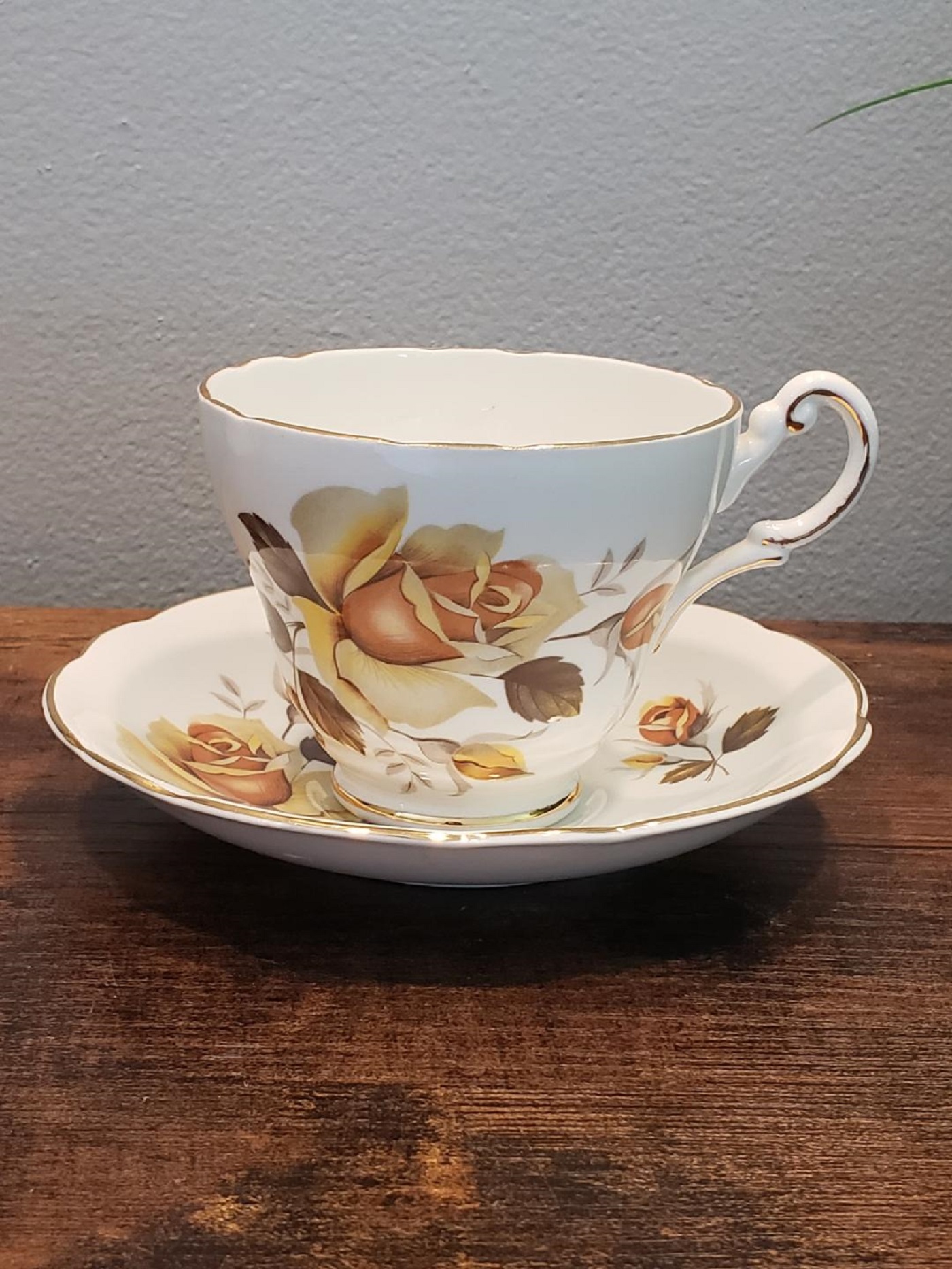 VTG REGENCY Bone China Yellow Roses Teacup and Saucer Set - England ...