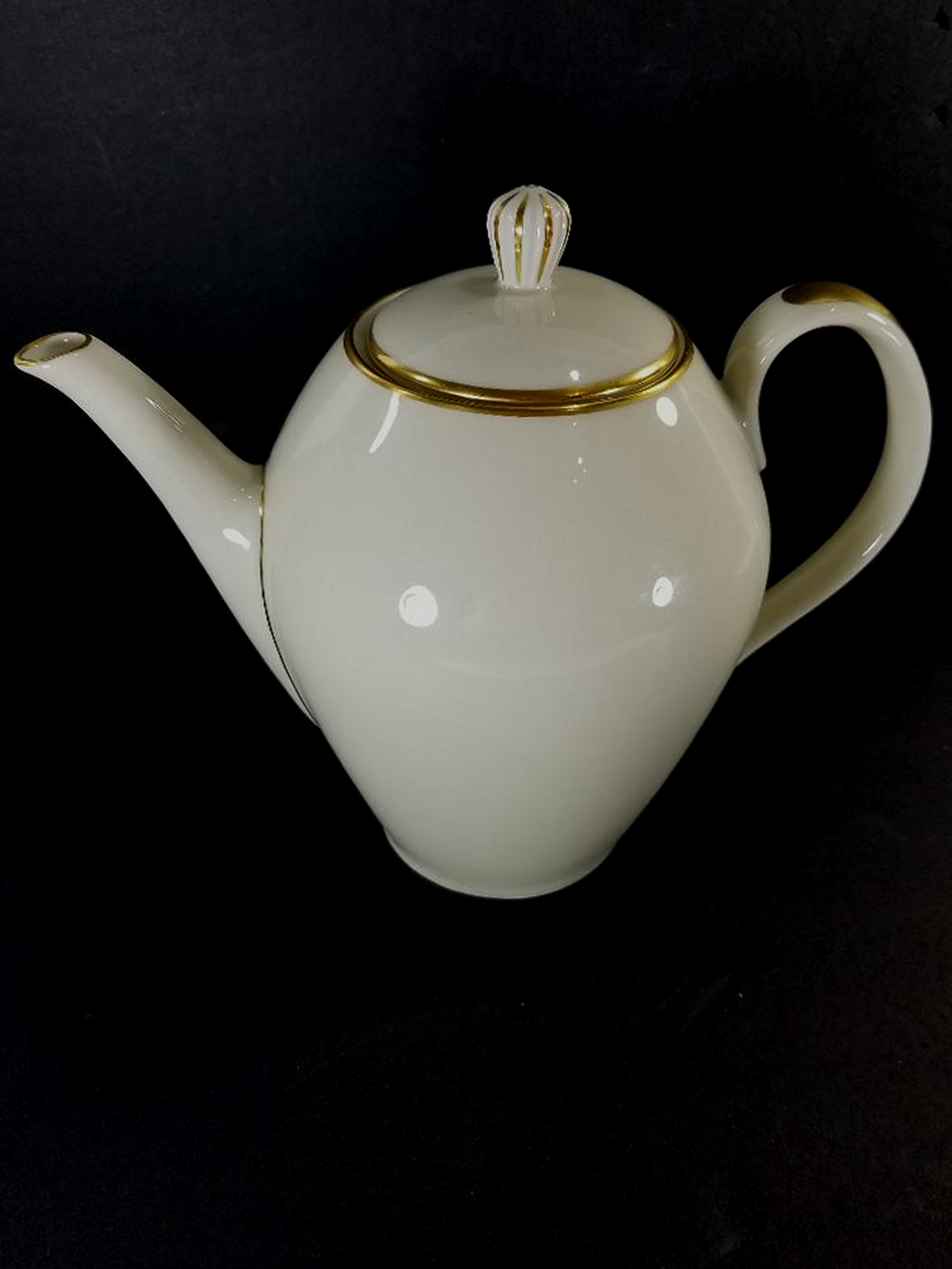 Vintage Fein Bayreuth German Porcelain Tea Pot | Property Room