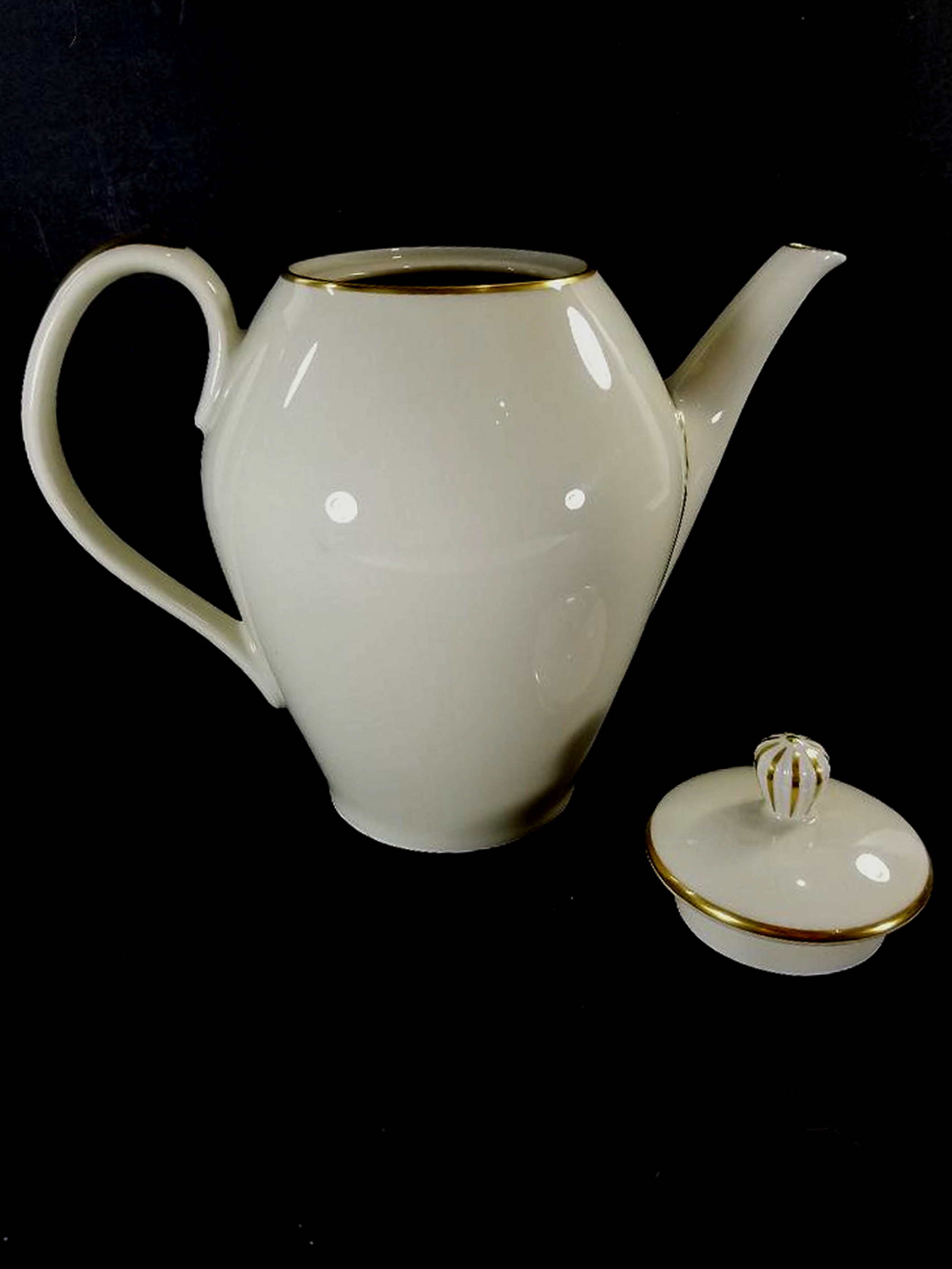 Vintage Fein Bayreuth German Porcelain Tea Pot | Property Room