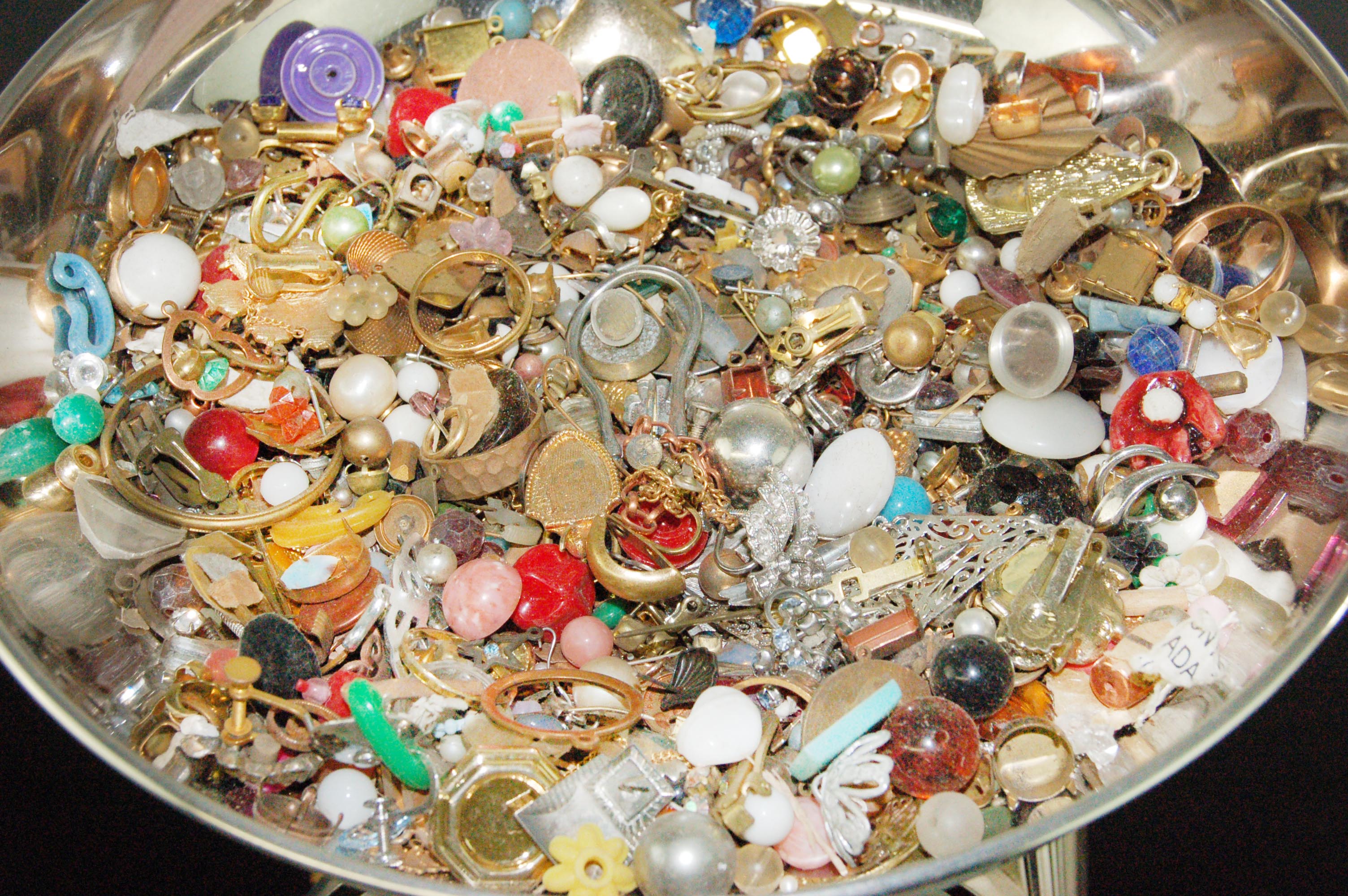 JEWELRY AND FINDINGS: OVER 2 Pounds Of Jewelry & Jewelry Findings ...