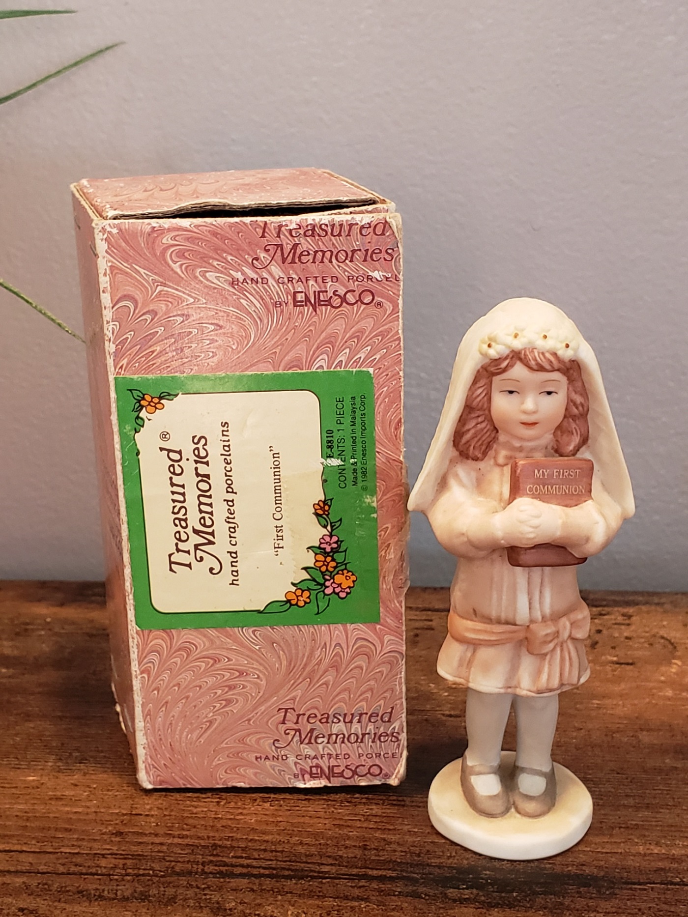 Treasured Memories VTG Hand Crafted Porcelain "First Communion" Girl ...