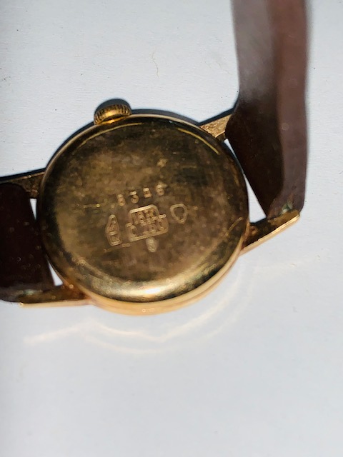 Onsa 18kt Gold Incabloc 17 Jewel Vintage Watch | Property Room