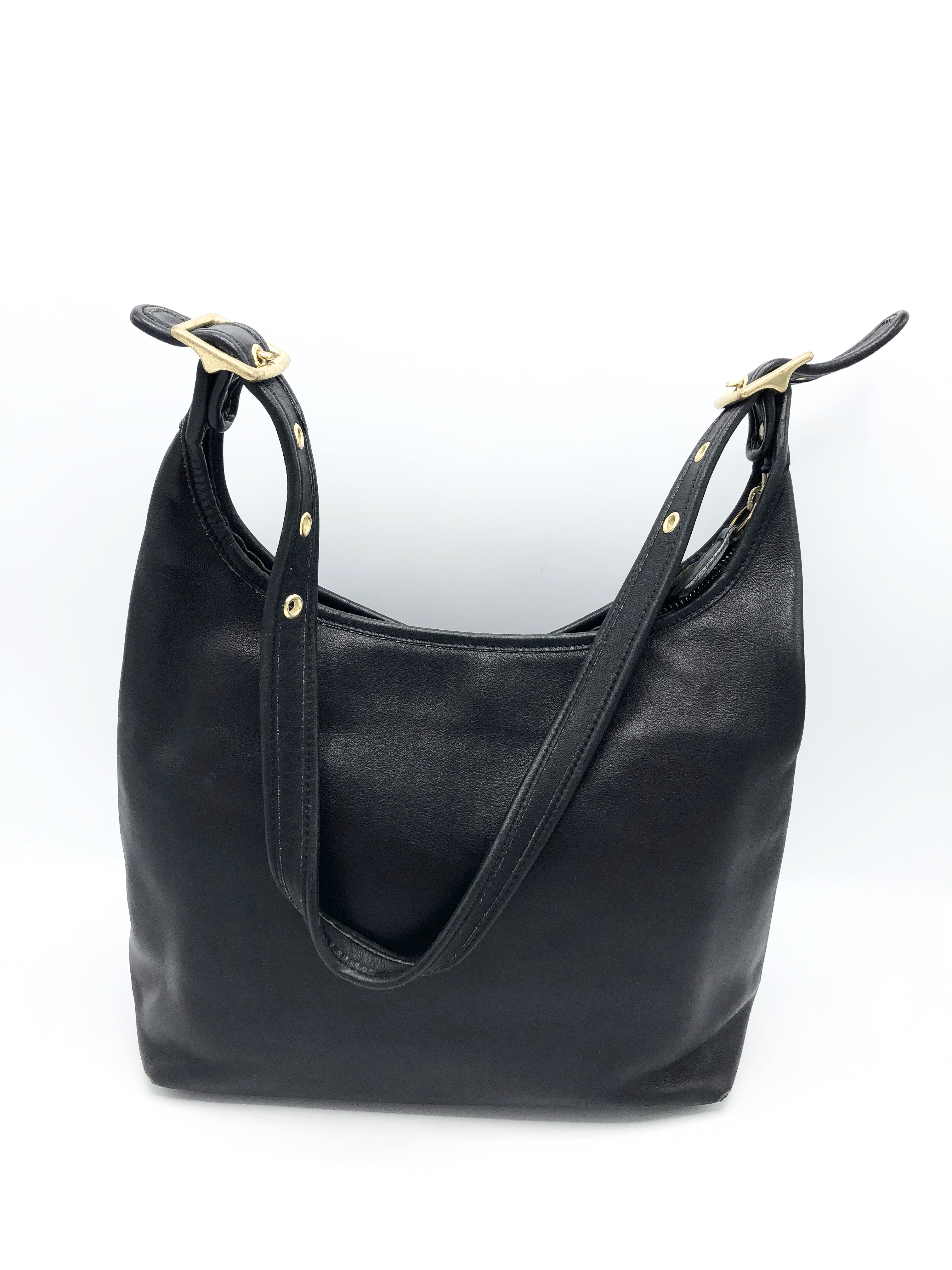 Coach Vintage Legacy #9058 Black Leather Shoulder Bag Retail $368 ...