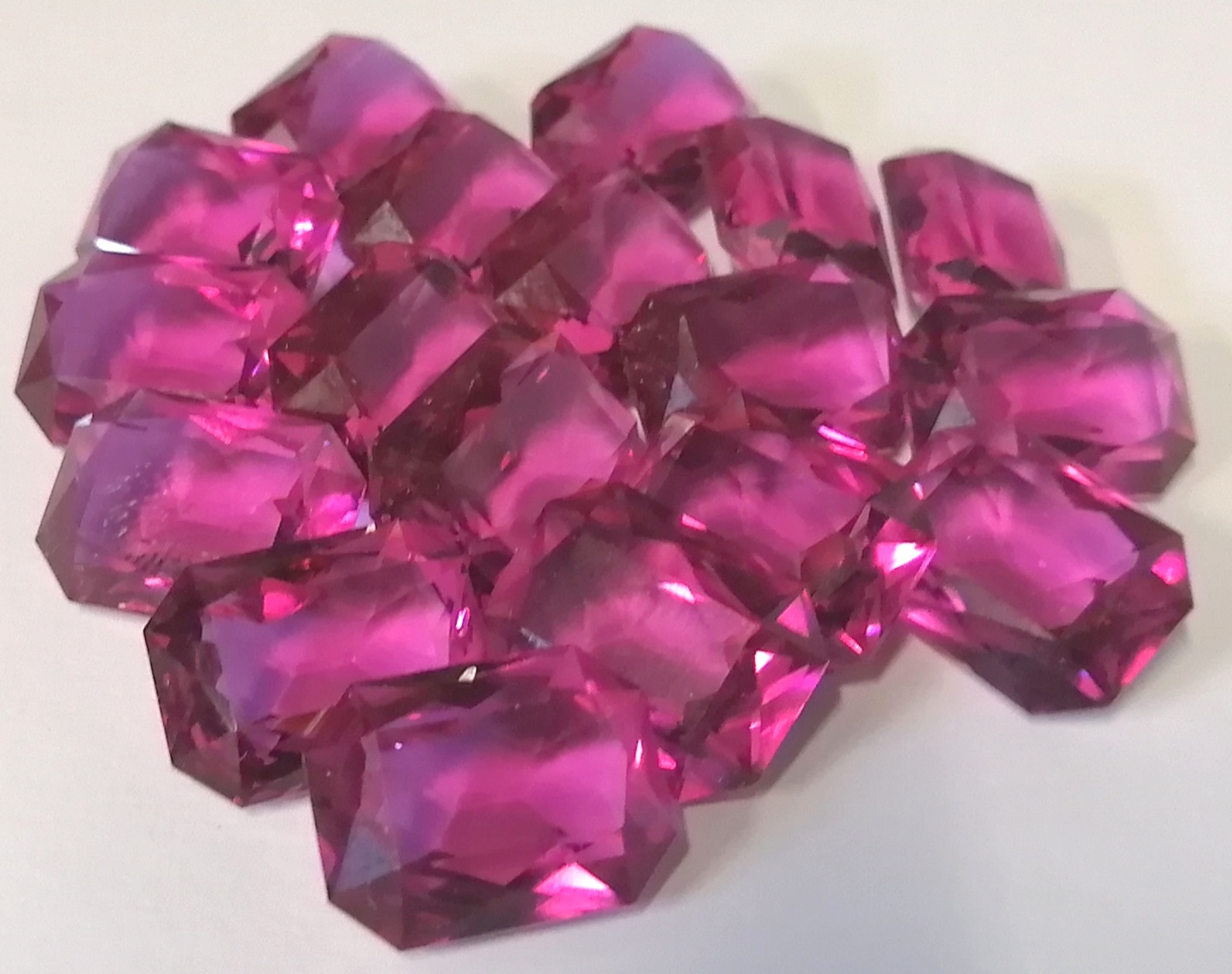 ART.4622 20X15MM UNFOILED SWAROVSKI OCTAGON FUSCHIA STONES - 24 PIECES ...