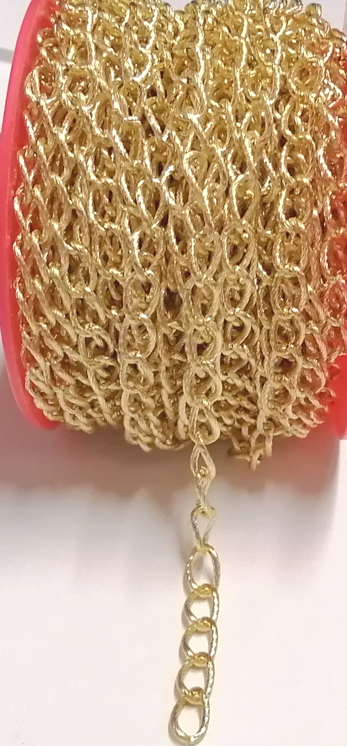 GOLD PLATED 8MM RIDGE CURB CHAIN -82 FEET | Property Room