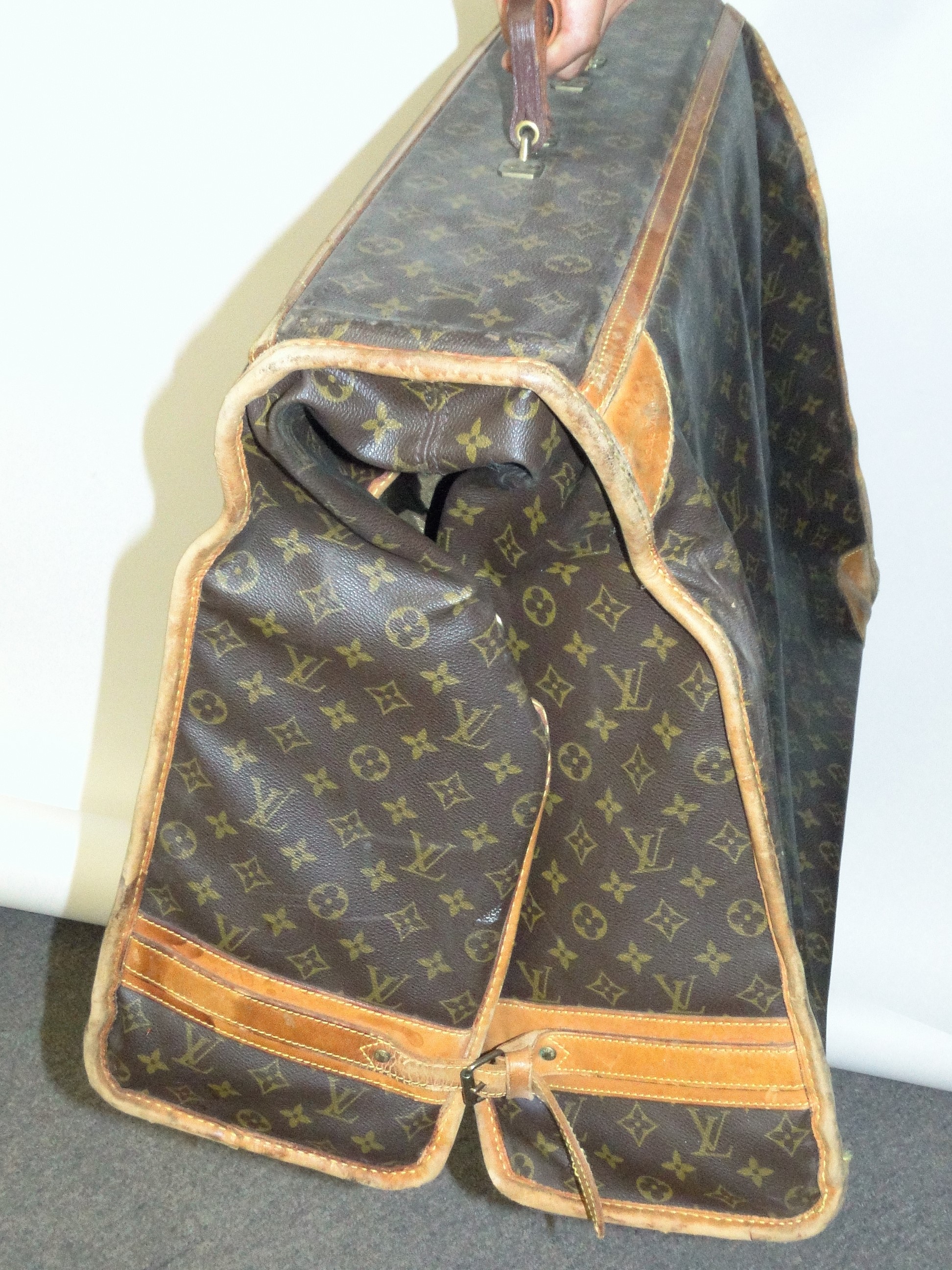 LOUIS VUITTON Garment Bag on Wheels | Property Room