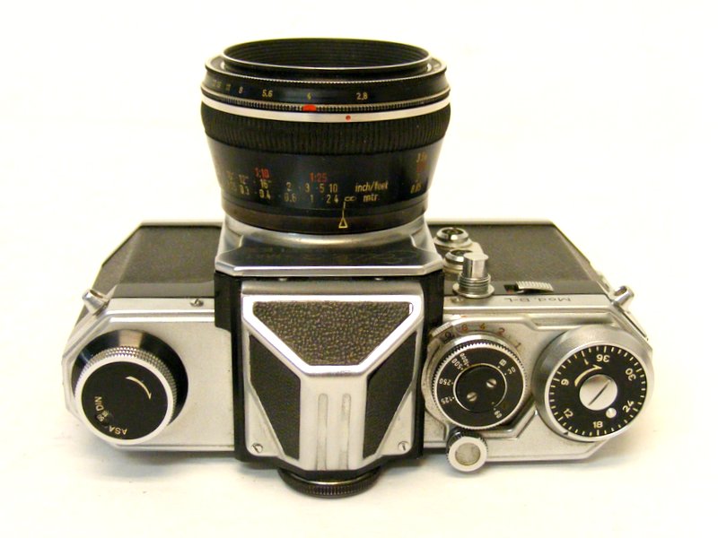 Edixa-Mat Reflex Camera & Makro Kilard Lens | Property Room