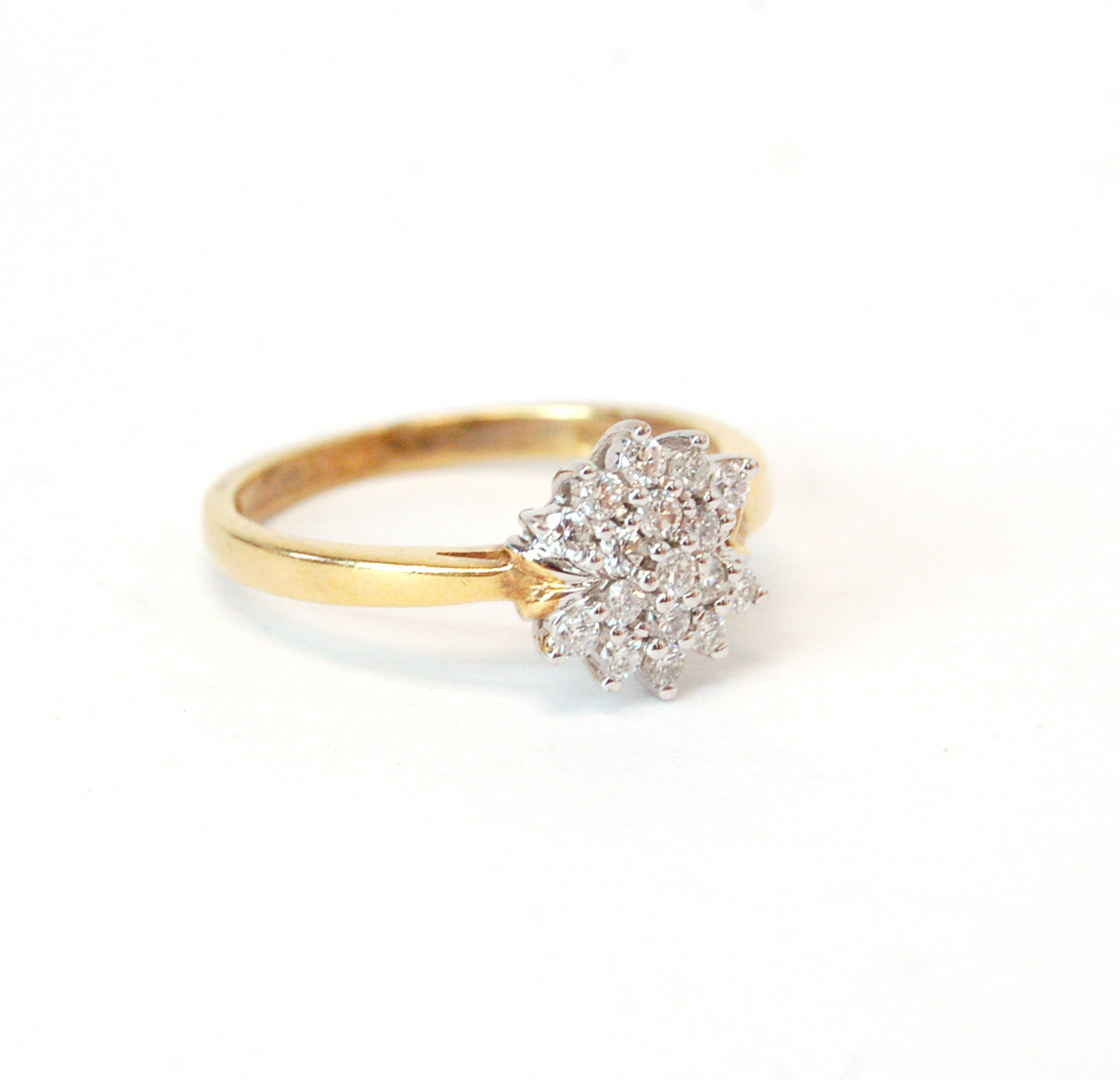 18 kt Gold Diamond Ring Appraised $3,150.00 Cdn | Property Room