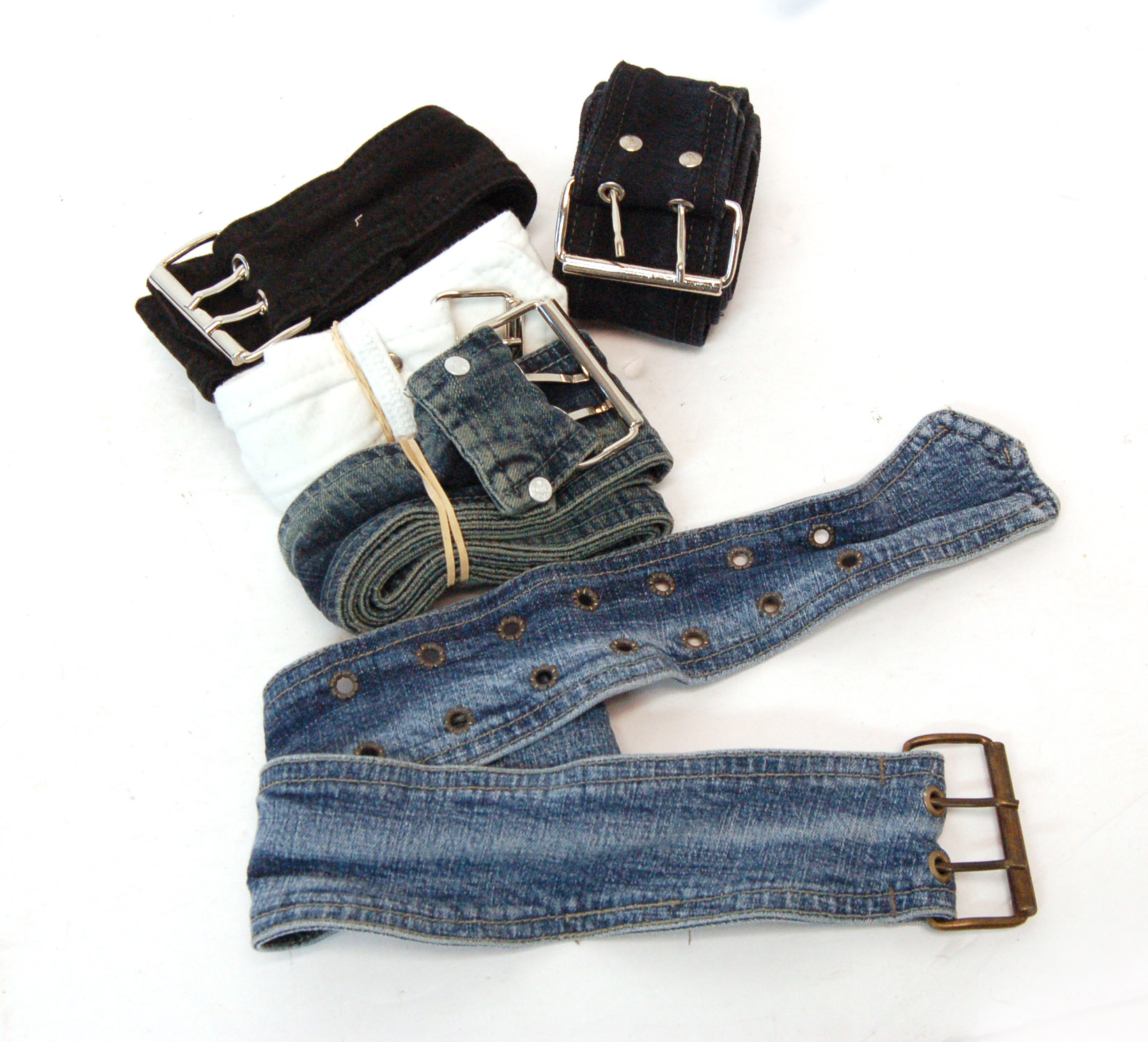 5 - Women's Fashion Belts - Fabric | Property Room