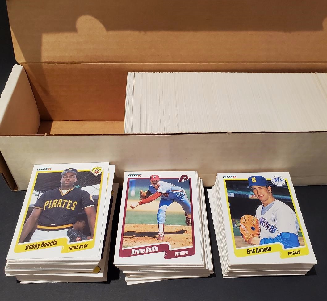 Over 650 Vintage 1990 Fleer Baseball Cards | Property Room