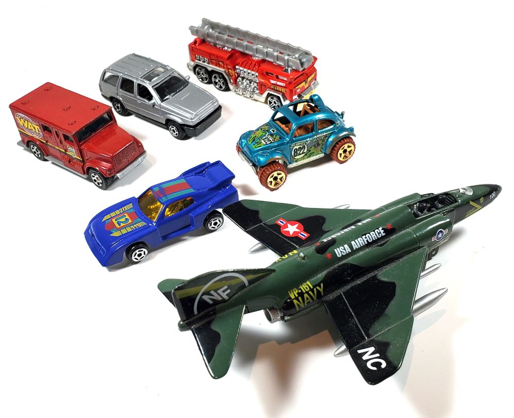 Lot of 6 Hot Wheels And Other Die Cast Metal Toys | Property Room