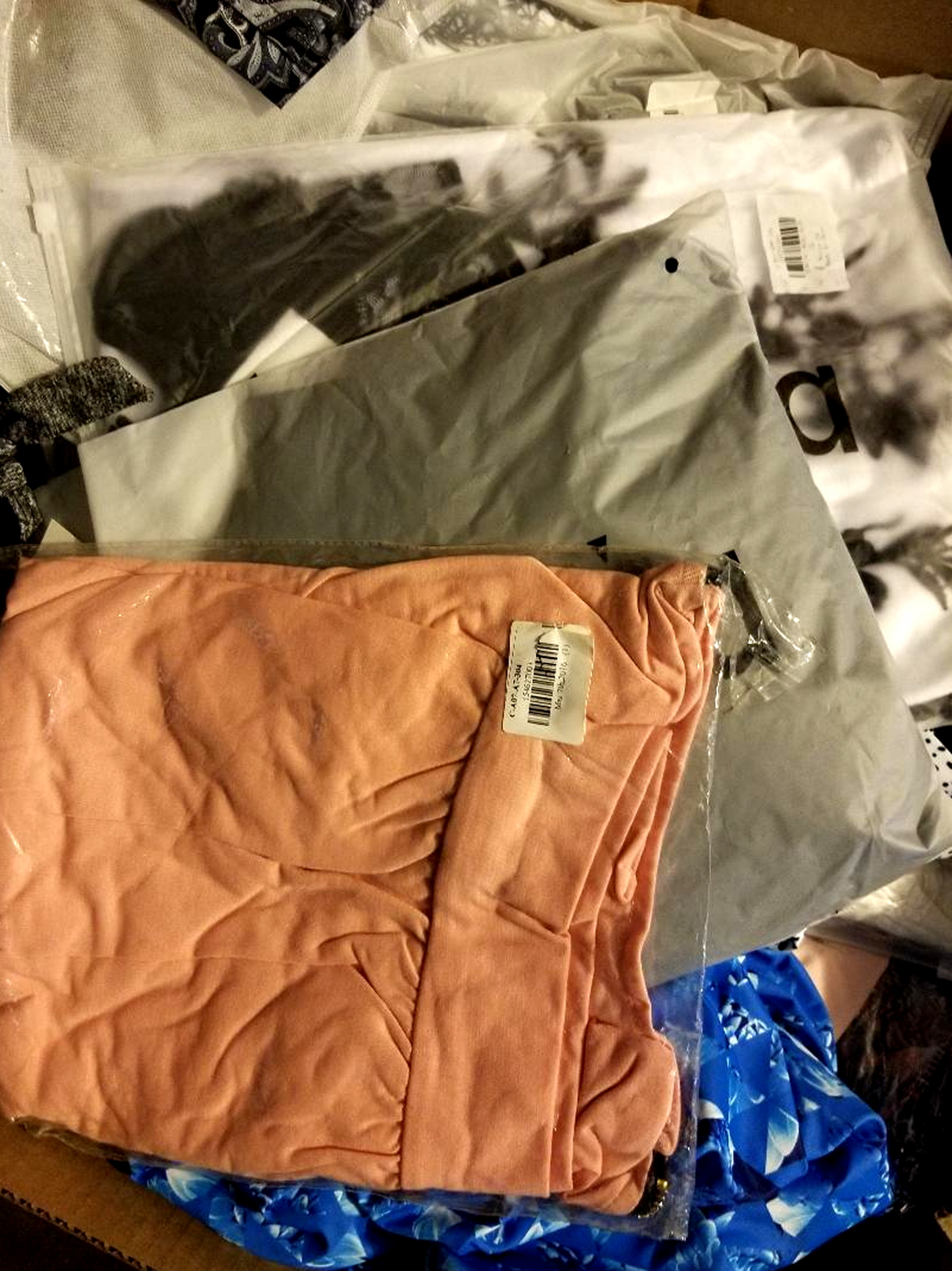 Online Fashion Auctions | Bulk Lots | PropertyRoom.com