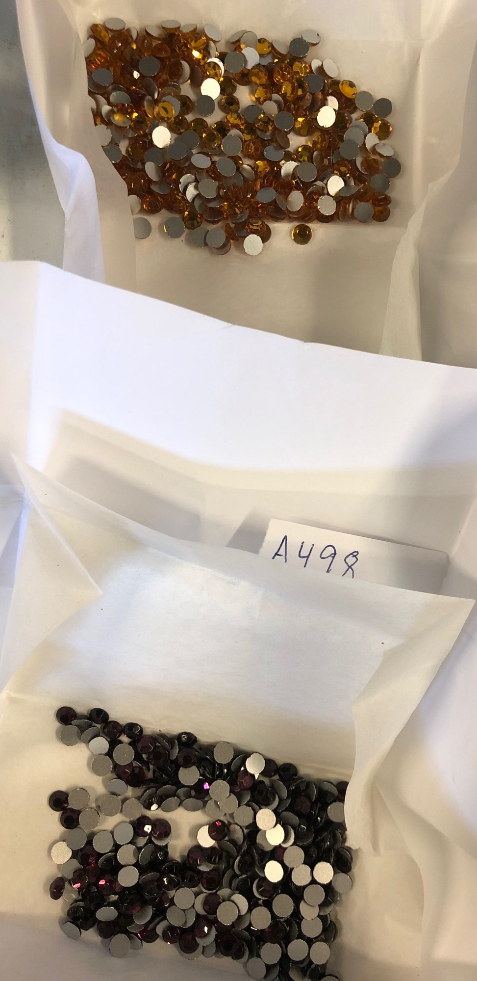 1700 Pieces of Flatback Stones 6 Colors | Property Room