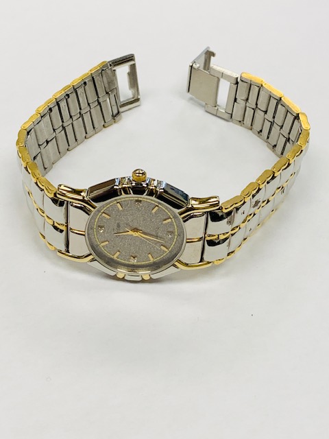 Sensor Quartz Watch Diamond Chips | Property Room