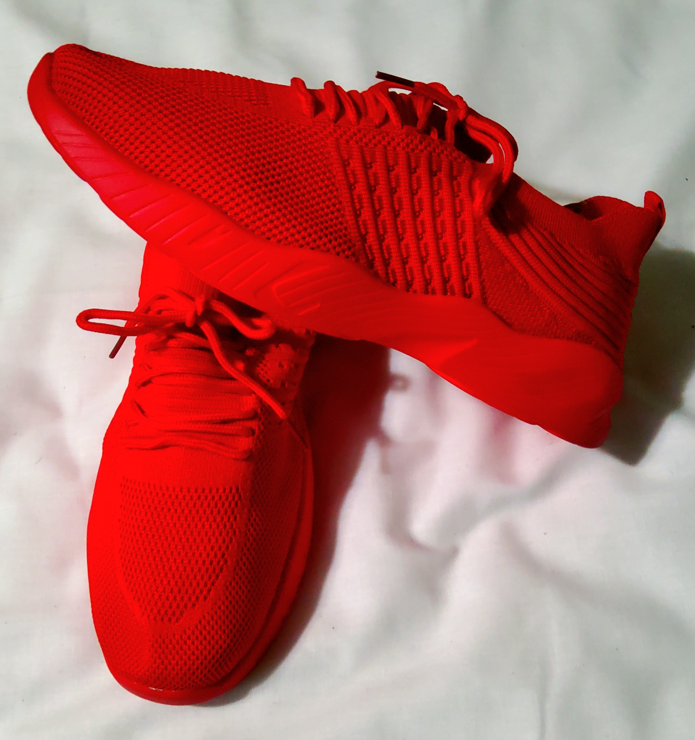 New, Men Mesh Panel Lace Up Running Shoe, Size 10 | Property Room