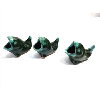 3 VTG Blue Mountain Pottery Fish | Property Room