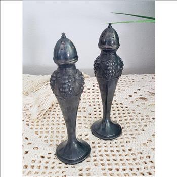 VTG SP EP Lead Grape Pattern Salt and Pepper Shakers -Made in Canada ...