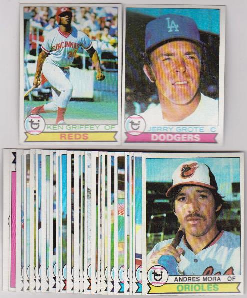 25 Different 1979 Topps Baseball Cards - Ken Griffey + More | Property Room