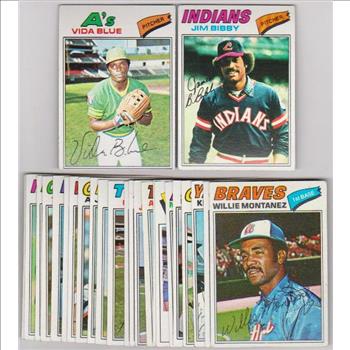 25 Different 1977 Topps Baseball Cards w/ Vida Blue + More | Property Room