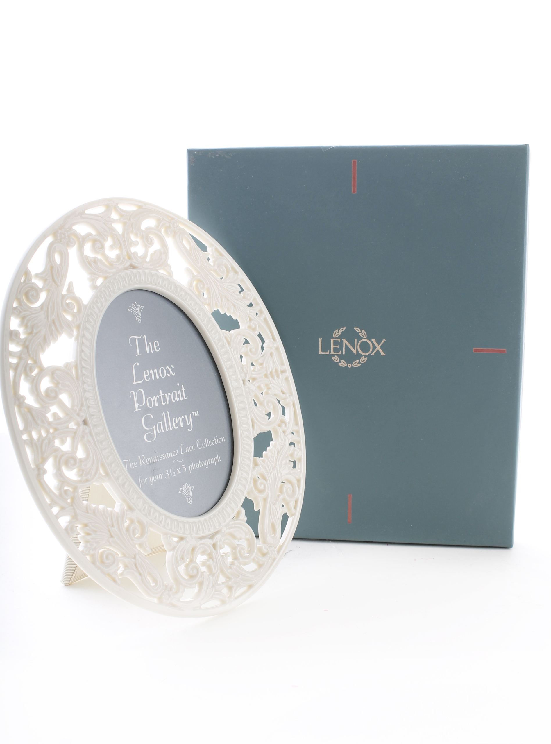 LENOX Collectible Cream Renaissance Lace Ceramic Frame | Property Room