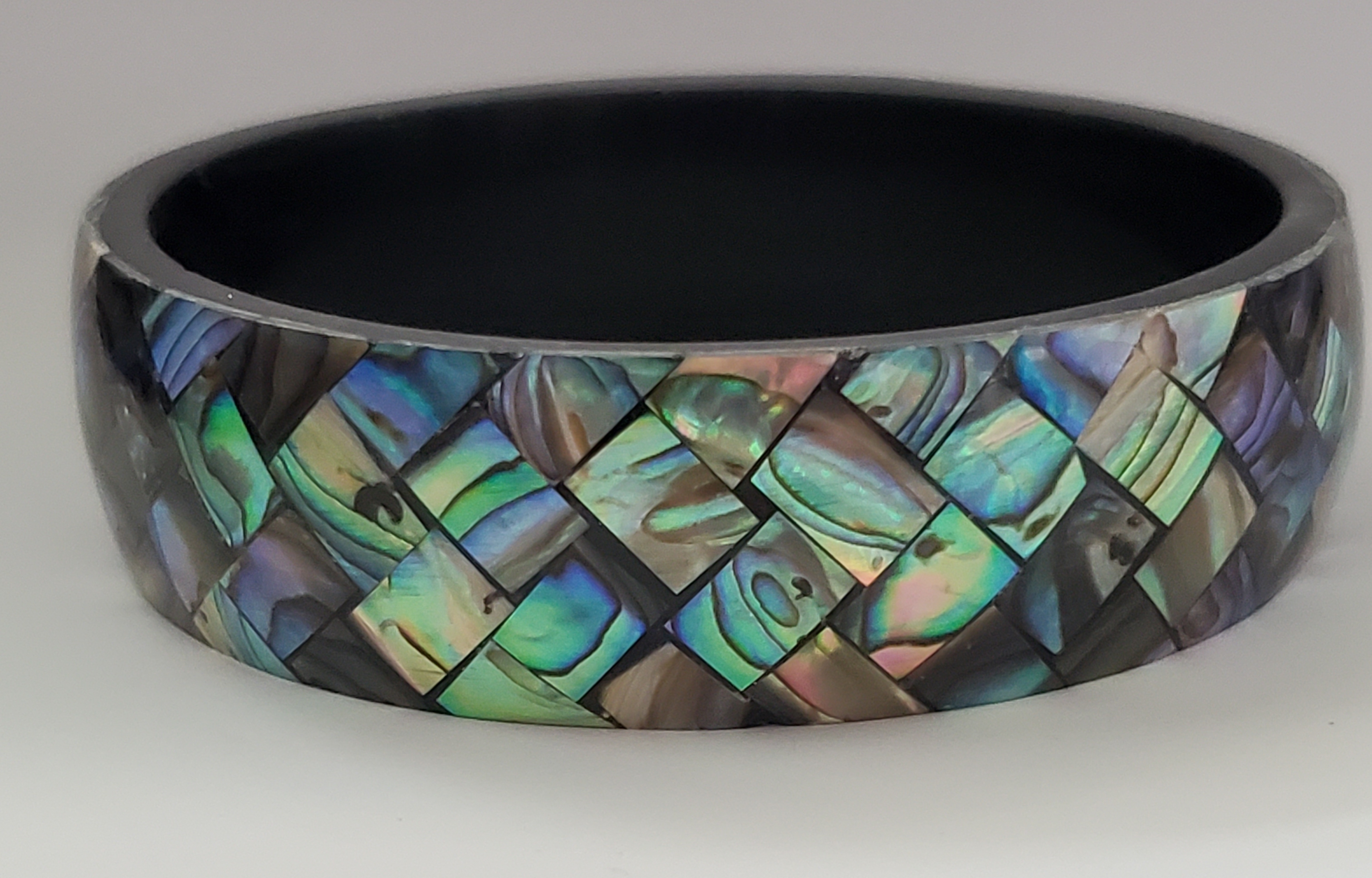 No Reserve Natural Abalone Shell Bangle Bracelet | Property Room